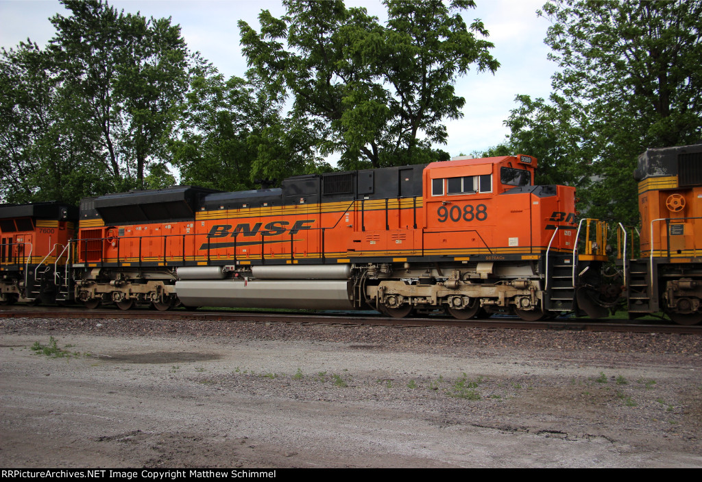 BNSF 9088